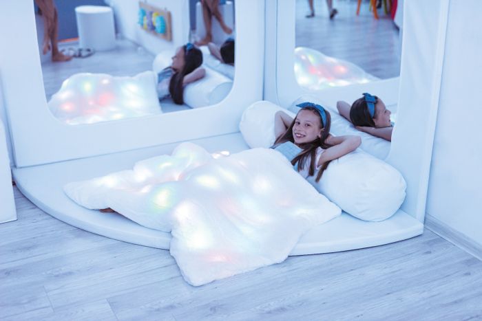 Light Up Blanket Sensory Rooms & Snoezelen® Equipment | Rompa®