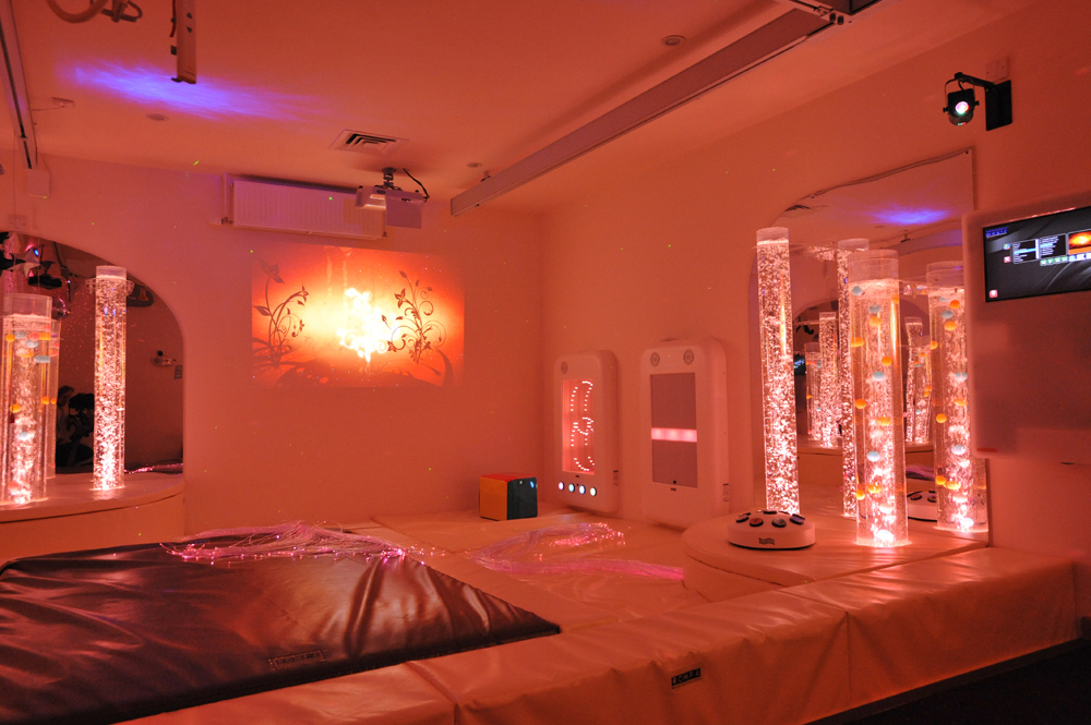 Francis House Sensory Room Sensory Rooms & Snoezelen® Equipment | Rompa®