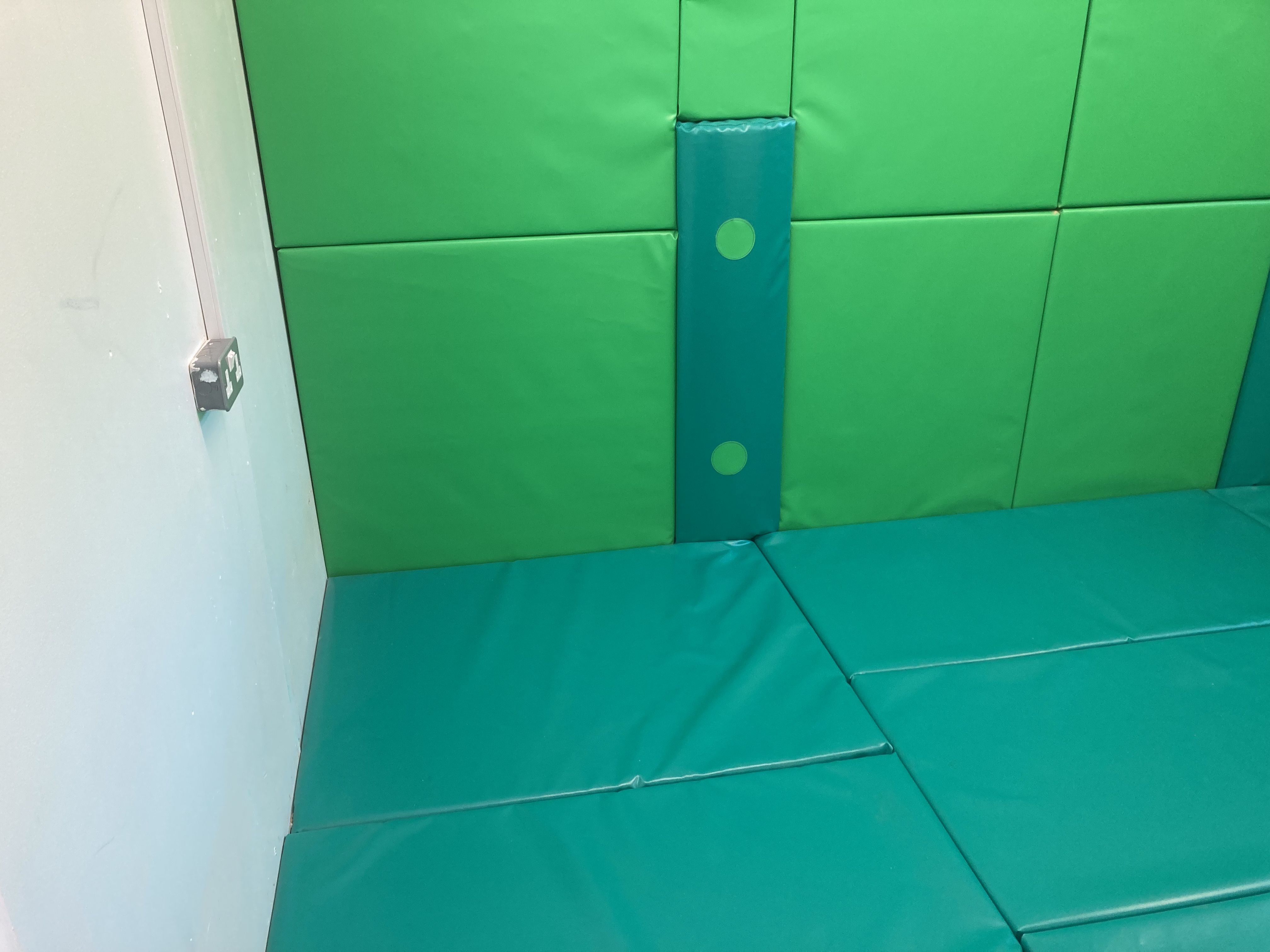 De-Escalation Rooms Sensory Rooms & Snoezelen® Equipment | Rompa®